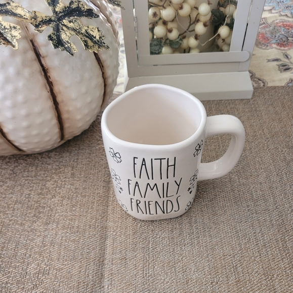 Rae Dunn | Dining | Rae Dunn Faith Family Friends Mug New | Poshmark